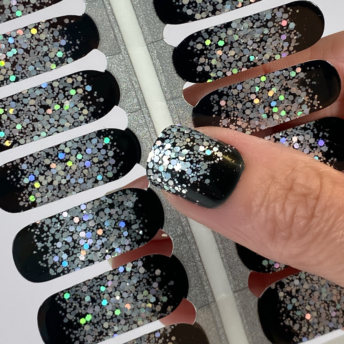 Onyx Magic Nail Wraps – Nail-Fox