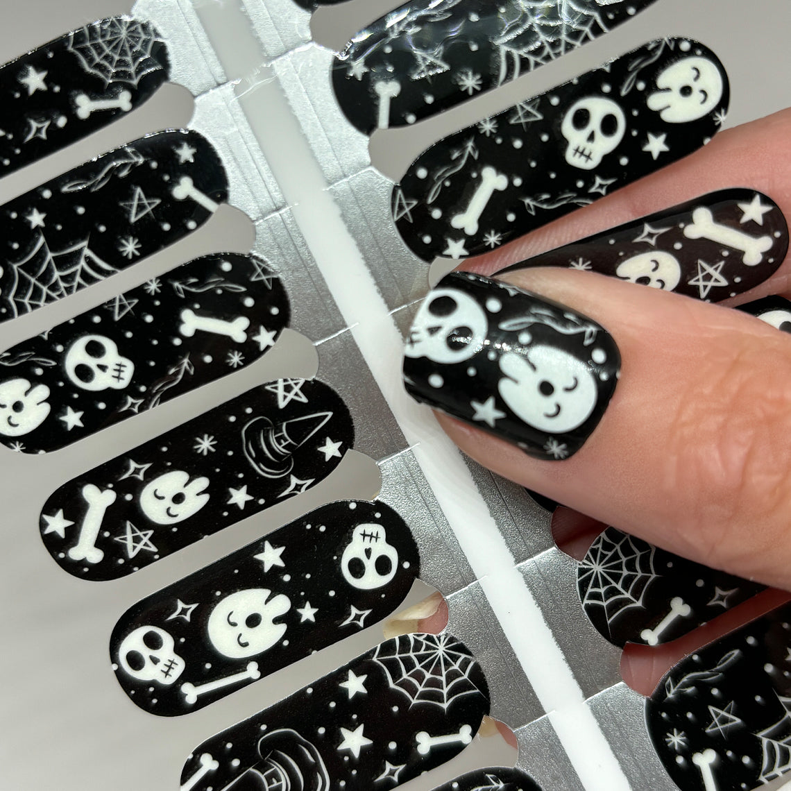Spellcaster Nail Wraps (GLOW) – Nail-Fox