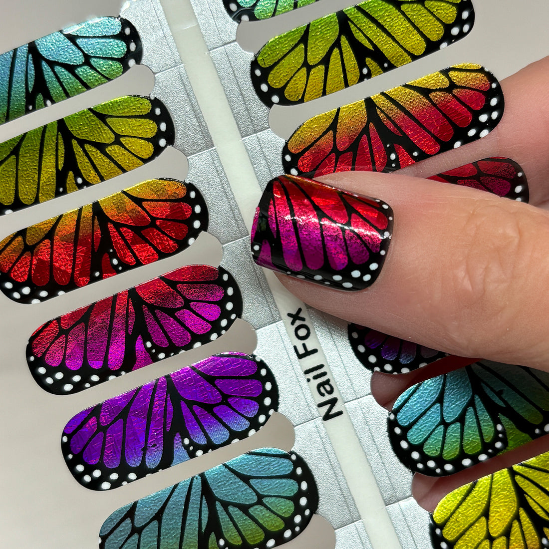 Winged Beauty Exclusive Design Nail Wraps (HOLO) – Nail-Fox